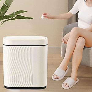 MagiDeal Smart Induction Trash Bin Intelligent Trash Bin 2.1 Gallon Sealed Lid Automatic Touchless Motion Garbage Can for Toilet Hotel, Beige, 26.5cmx29.5cmx14cm