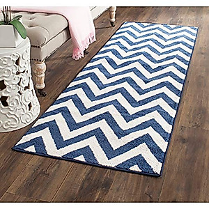SAFAVIEH Amherst Collection 2'3" x 9' Navy / Beige AMT419P Chevron Non-Shedding Living Room Entryway Foyer Hallway Bedroom Runner Rug
