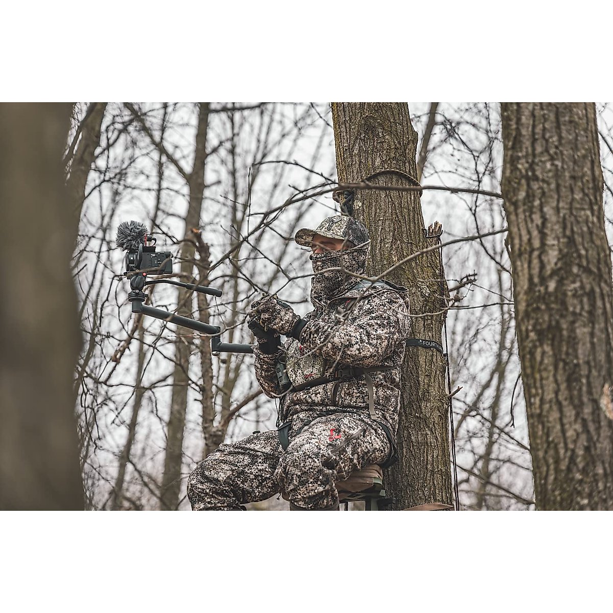 Fourth Arrow Stiff Arm Camera Arm Mount for Trees, Lightweight, Aluminum, 360 Tool-Less Leveling, Stable Bracket for Filming Hunts, Wide Range of Motion