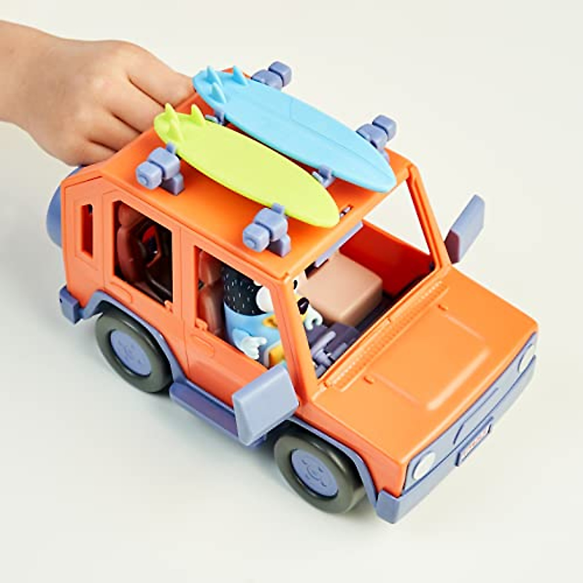 Bluey, 4WD Family Vehicle, with 1 Figure and 2 Surfboards | Customizable Car - Adventure Time | for Ages 3+, Multicolor, 13018