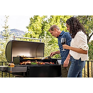 Traeger Ironwood XL Wood Pellet Grill and Smoker with WiFi and App Connectivity,Black