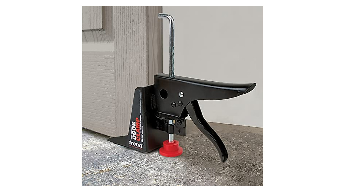 Efficient Door Installation with Trend Quick Release Clamp