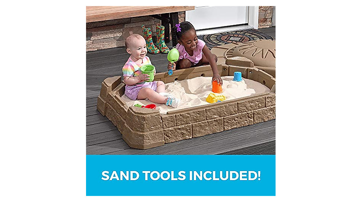 Step2 Naturally Playful Sandbox II – Durable Outdoor Sandbox with Lid