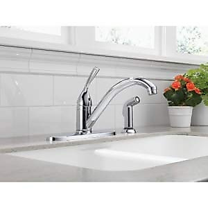 Delta Faucet Classic Single-Handle Kitchen Sink Faucet with Side Sprayer in Matching Finish, Chrome 400-DST