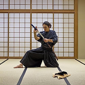 Hercicy Japanese Wooden Clogs with 2 Pairs Tabi Socks Japanese Sandals Wooden Sandals Wooden Geta Sandals Clogs Halloween (9-10 Woman/9-10 Man)