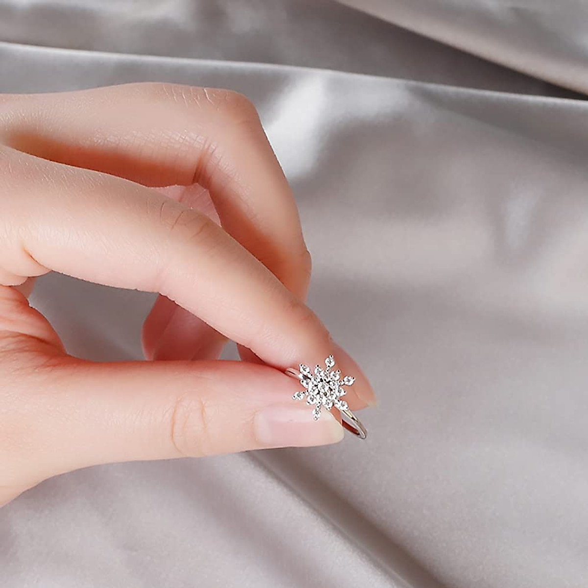 Christmas Snowflake Open Band Rings for Women Cubic Zirconia Stress Relief Spinner Anxiety Tail Finger Coil Rotate Freely Inspirations Stacking Ring Adjustable Charm Birthday Xmas Jewelry Gifts