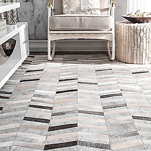 nuLOOM Cece Contemporary Cowhide Area Rug, 6' Square, Silver