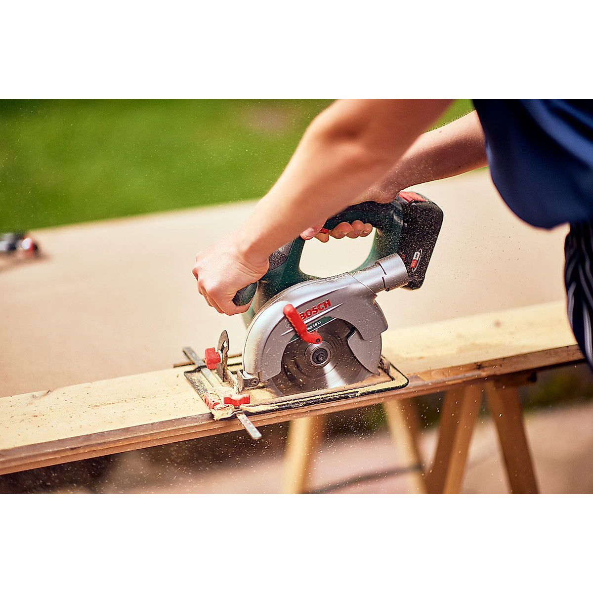 Bosch 2609256B57 Standard Circular Saw Blade with 24 Teeth/Carbide/184 mm Diameter Bore with 20/16 mm Reduction Ring/2.2 mm Cutting Width