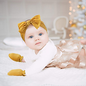 Geyoga 18 Pieces Baby Headband Newborn Socks and Mittens Sets Elastic Baby Essentials Boys Girls 0-6 Months (Wine Red, Pink, Yellow, Balsklish Green, White, Black)