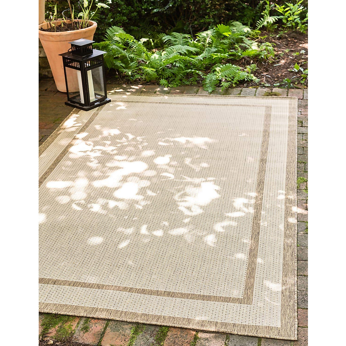 Unique Loom Outdoor Border Collection Area Rug - Border (7' 10" x 11' 4" Rectangle, Beige/ Brown)