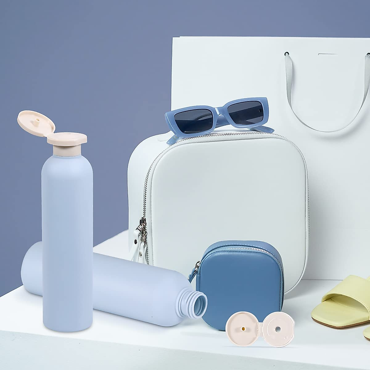 UMETASS 8.8 oz Plastic Travel Shampoo Bottles, Refillable Flip Cap Squeeze Bottles for Toiletries, Large Leakage-proof Travel Shampoo and Conditioner Container (Blue and Green)