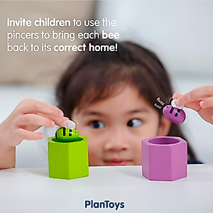 PlanToys Beehive Color Sorting Toy for Toddlers - Sustainably Made from Rubberwood Featuring Organic Coloring with 6 Colored Bees and Matching Beehive