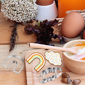 Metal Cookie Cutter Set Rainbow Cloud Cookie Cutters Stainless Biscuit Molds Fondant Cutter Set DIY Baking Pin 1st Birthday Cake Star Teddy Bear Moon Cookie Cutter for Kitchen Baking (Cool,5 Pcs)