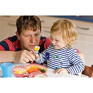 Qshare Toddler Plate, Portable Baby Plates for Toddlers and Kids, BPA-Free Strong Suction Plates for Toddlers, Dishwasher & Microwave Safe Silicone Placemat 9x6x1.4 inch