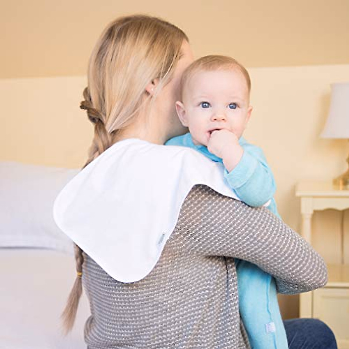 green sprouts Stay-Dry Burp Pads, Adult Use Only, Waterproof, Absorbent, No AZO Dyes, Tested for Hormones