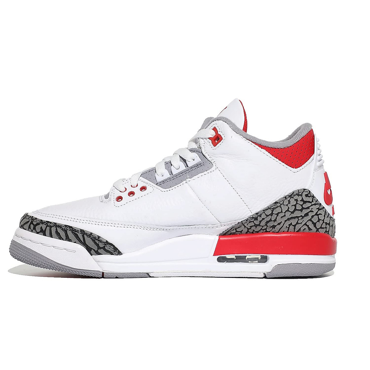 Jordan Boy's Air 3 Retro (Big Kid) White/Fire Red/Black/Cement Grey 4.5 Big Kid M