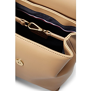 Tommy Hilfiger Rory Flap Backpack PVC Tannin One Size