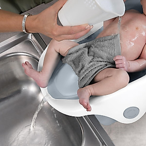 Summer Clean Rinse Baby Bather (Gray) – Bath Support for Use on the Counter, in the Sink or in the Bathtub, Has 3 Reclining Positions and Soft, Quick-Dry Material – Use from Birth until Sitting Up