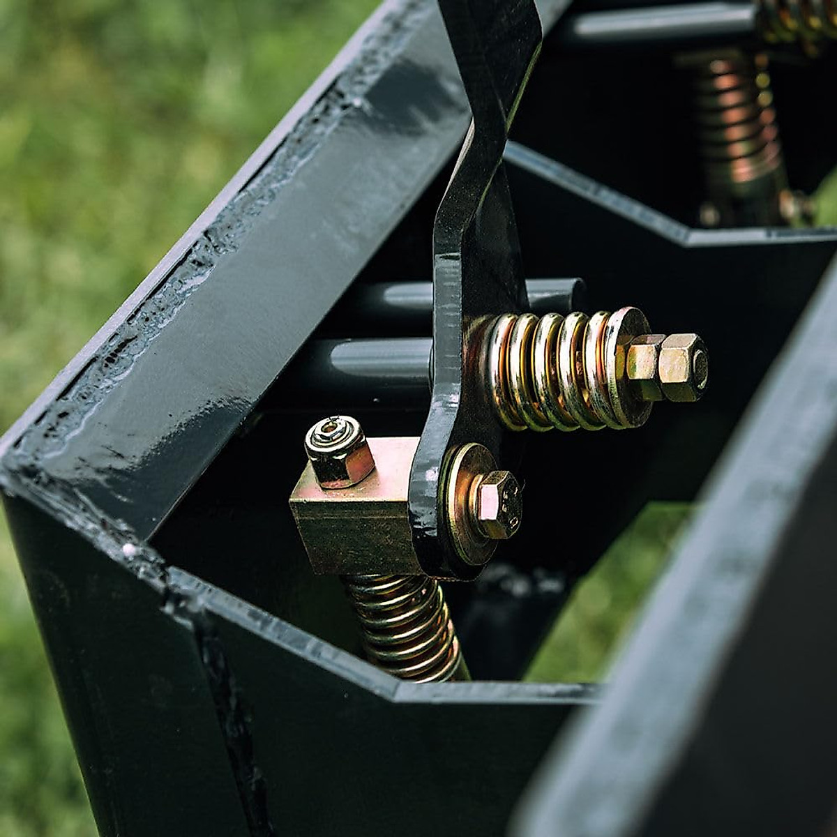 Titan Distributors Inc. Adapter to Convert Full Size Universal Skid Steer Quick Tach to Toro Dingo