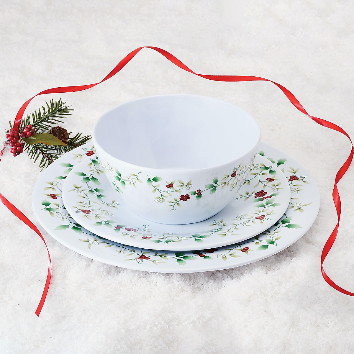 Pfaltzgraff Winterberry 24 Piece Outdoor Melamine Dinnerware Set, Service for 8