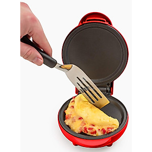 Nostalgia MyMini Griddle compact size for dorms, small kitchens 5 Inch Non stick cooking surfaces easily wipe clean