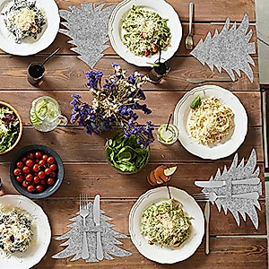 4PCS Xmas Tree Cutter Fork Bag Christmas Tableware Bag Practical Tableware Cover Decor for Celebration Party