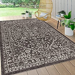 JONATHAN Y SMB104C-4 Malta Bohemian Medallion Textured Weave Indoor Outdoor Area Rug, Coastal, Traditional, Transitional Easy Cleaning,Bedroom,Kitchen,Backyard,Patio,Non Shedding, Black/Gray, 4 X 6