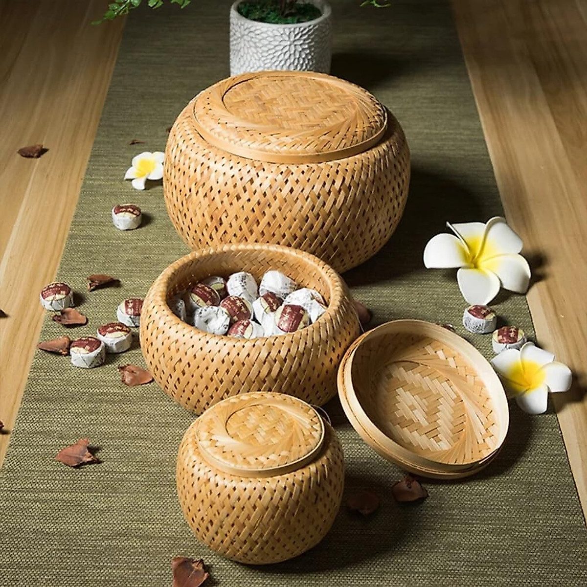 OKUMEYR Bamboo Tea Basket with Lid Round Rattan Storage Jar Wicker Storage Baskets Woven Storage Canister Sticky Rice Steamer Baskets Snacks Fruit Basket Bamboo Weaving Steamer