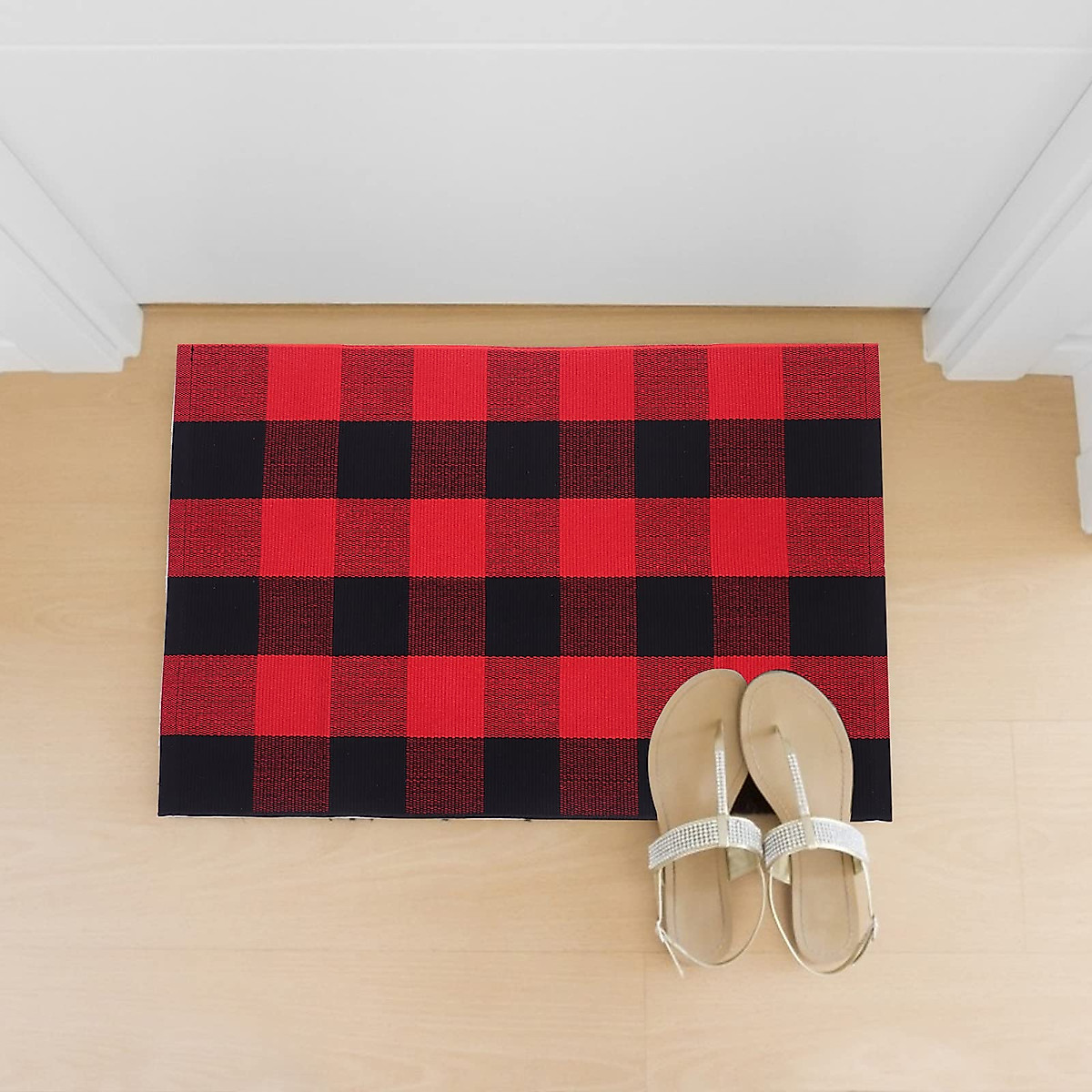 Beupy Black & Red Christmas Door Mat Buffalo Plaid Doormat 18 x 29'' Winter Holiday Non-Skid Floor Mat Switch Mat Indoor Outdoor Home Garden Easy to Clean Low Profile Mat