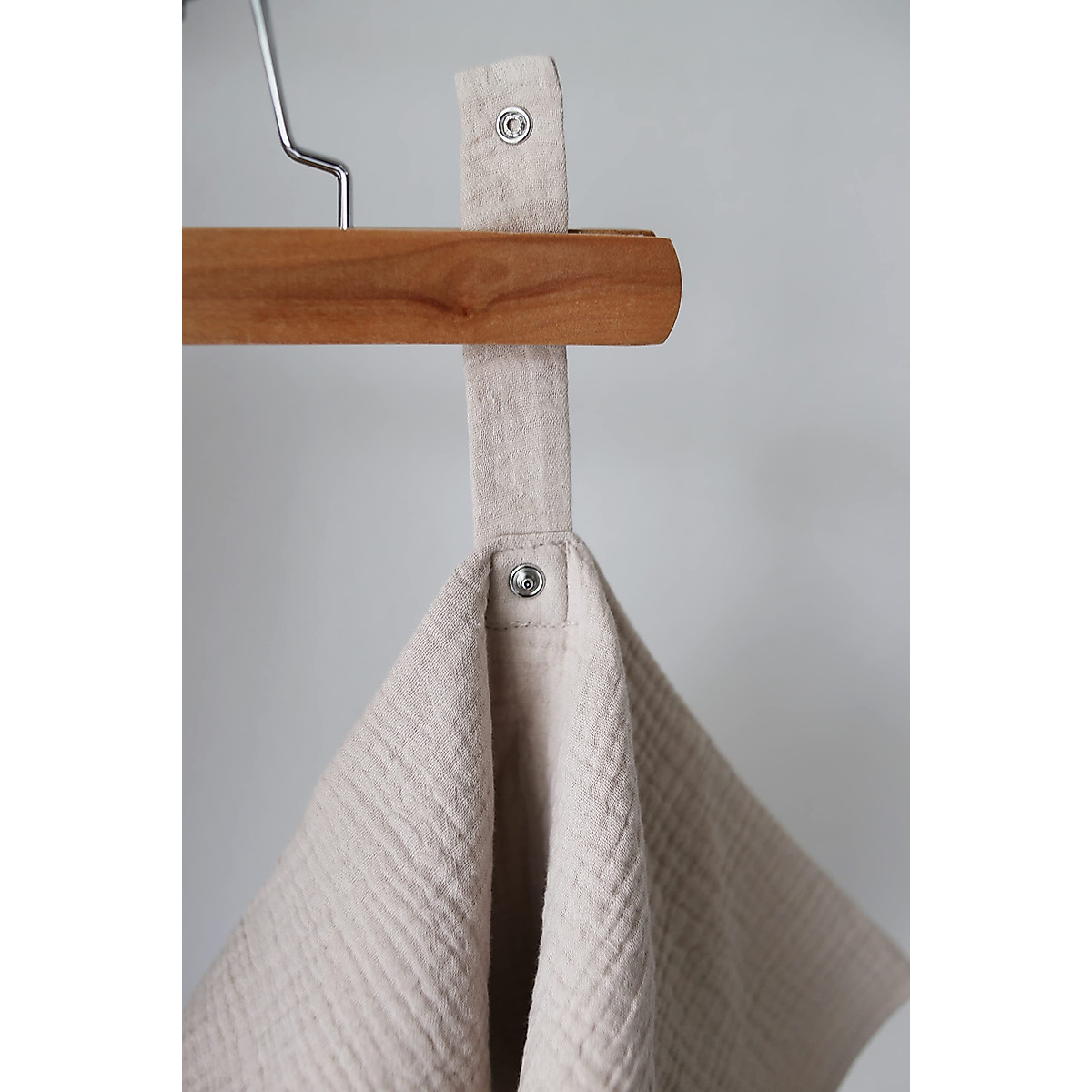 Marlowe & Co Organic Cotton Muslin Baby Blanket with Snap Closure, 15 in x 15 in Lovey with Holder (Natural Sand)