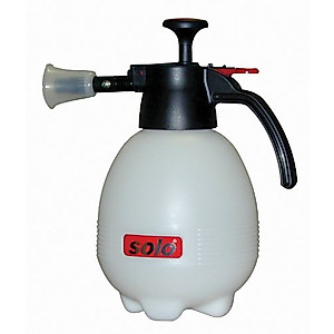 SOLO 418 2 Liter One-Hand Pressure Sprayer, Red and White