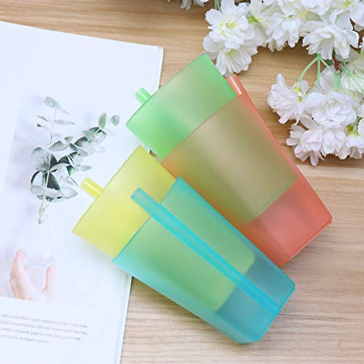 MAGICLULU 4Pcs Cup with Built in Straw Plastic Water Sippy Cups Containers Milk Straw Drinking Cups for Kids (Random Color)