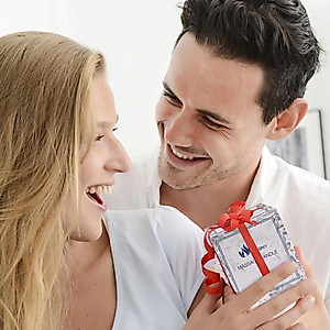 MELONY Soy Massage Oil Candle | Coconut | 8.1OZ / 230G | Perfect Intensive Skin Treatment Candle | Nourishing with Almond Oil, Shea Butter & Cocoa Butter | Massage & Moisturise