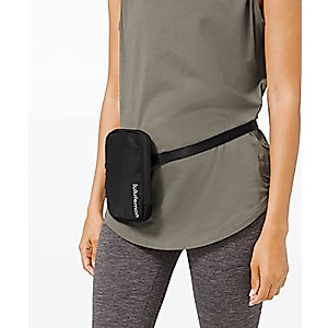 Lululemon Easy Access Crossbody (BLK)