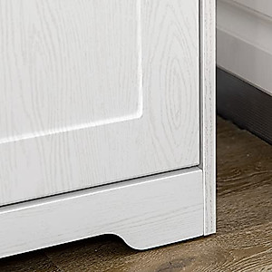 HOMCOM Kitchen Pantry Storage Cabinet, Freestanding Kitchen Cupboard with 2 Doors, Adjustable Shelves for Dining Room, White