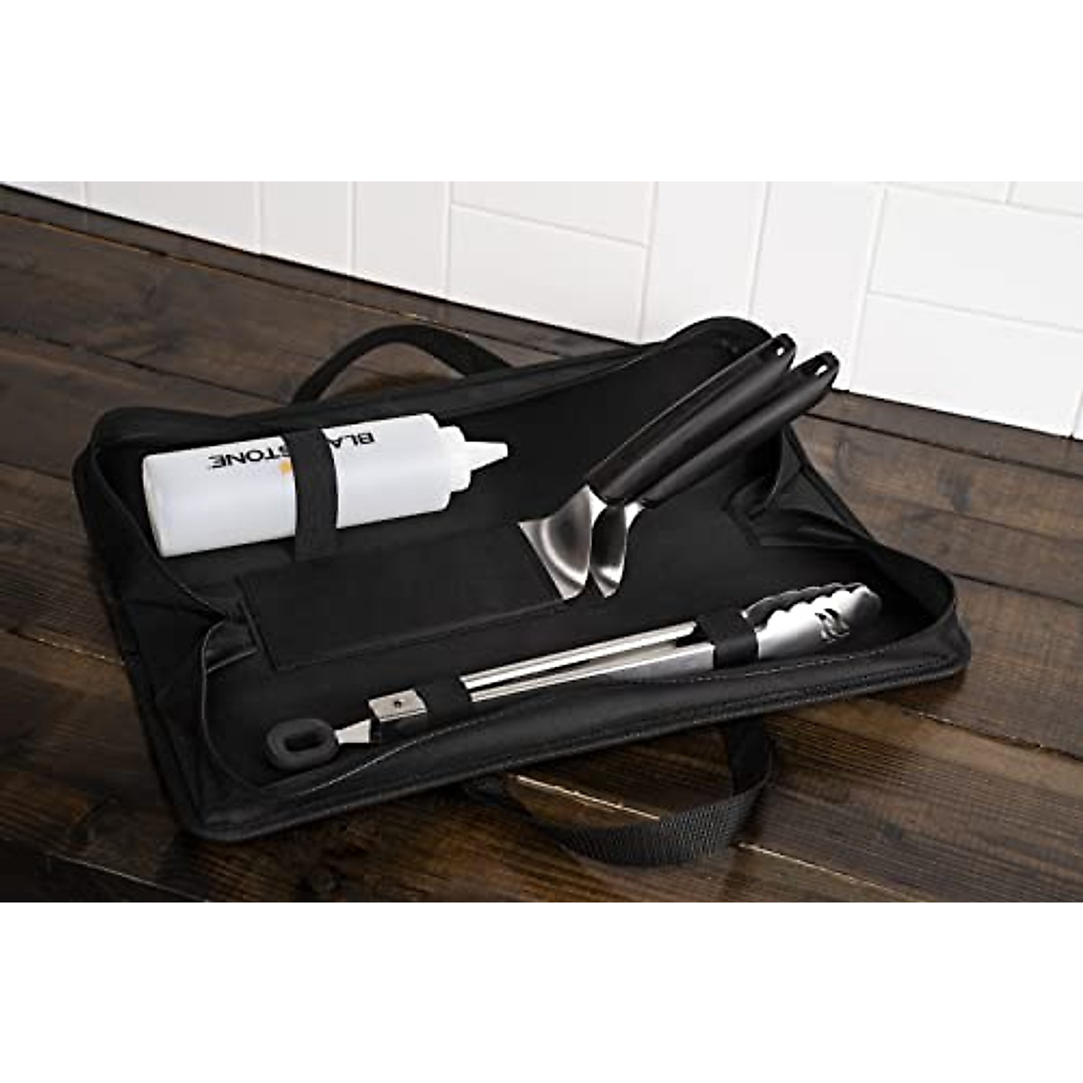 Blackstone 5481 Tabletop 5 Piece Griddle Tool Kit- Outdoor Indoor Grill BBQ Utensils, 2 Stainless Steel Spatulas, 1 Classic Tong, 16Oz Squeeze Bottle, 1 Portable Carry Bag, Black, Silver, White