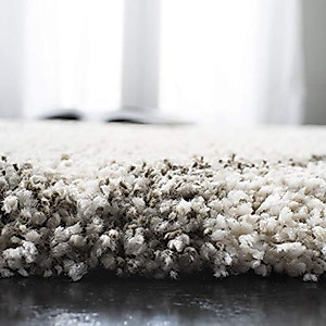 SAFAVIEH Hudson Shag Collection Area Rug - 6' x 9', Ivory & Grey, Modern Diamond Trellis Design, Non-Shedding & Easy Care, 2-inch Thick Ideal for High Traffic Areas in Living Room, Bedroom (SGH281A)