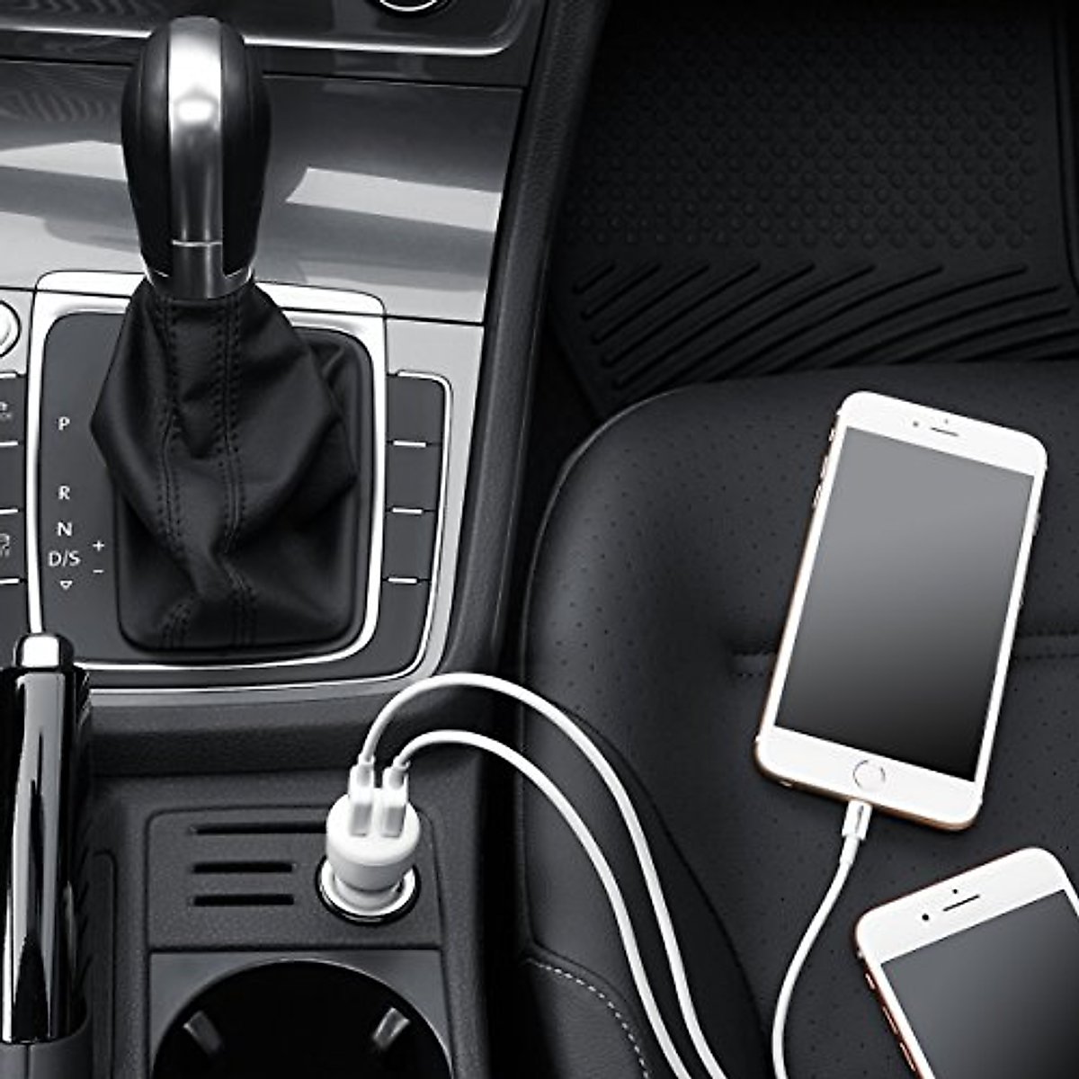 AmazonBasics Dual-Port USB Car Charger Adapter for Apple and Android Devices, 4.8 Amp, 24W, White