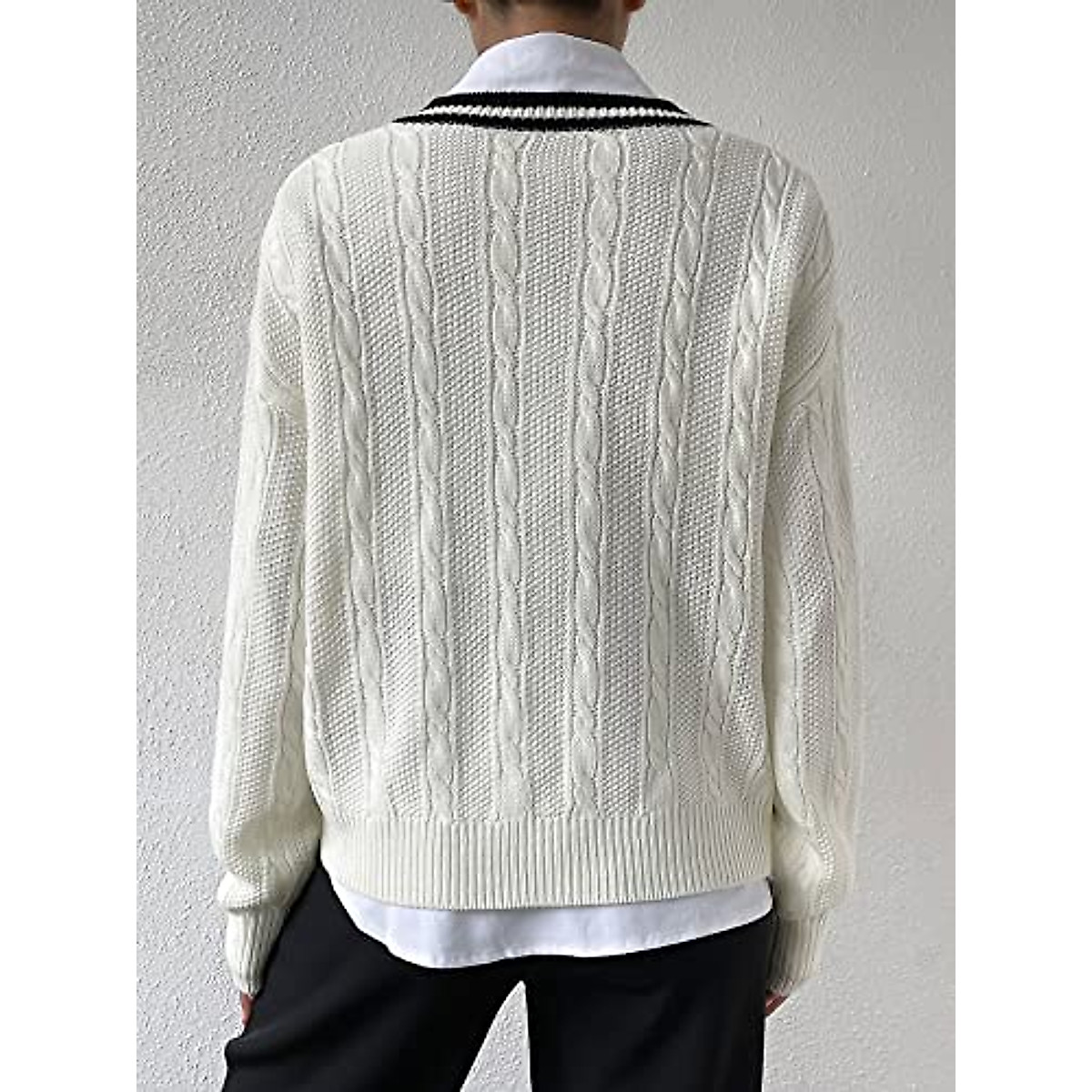 Verdusa Women's V Neck Striped Drop Shoulder Long Sleeve Sweater Knit Tops Pullover White Medium