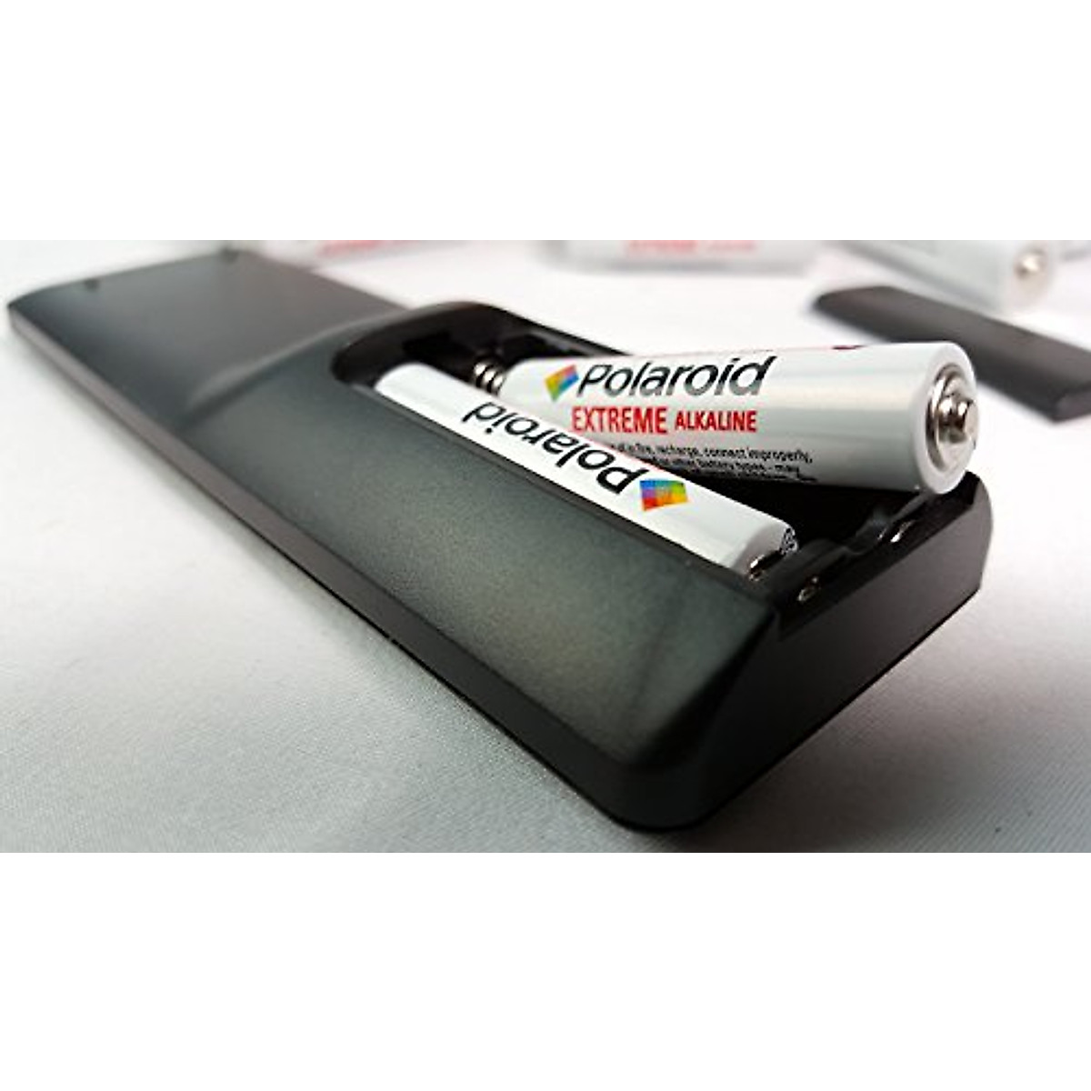 Polaroid Extreme Bulk Combo 60-Pack AA and 40-Pack AAA Alkaline Batteries Assorted Variety Pack (100-Pack)