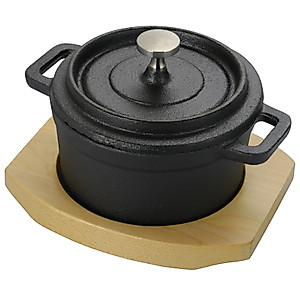 Gibson 93061.03 Campton 0.3 qt. Mini Round Cast Iron Casserole Dutch Oven with Lid & Wooden Base