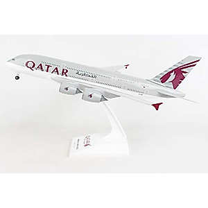 Daron SkyMarks Qatar A380 1/200 w/Gear (SKR1062)