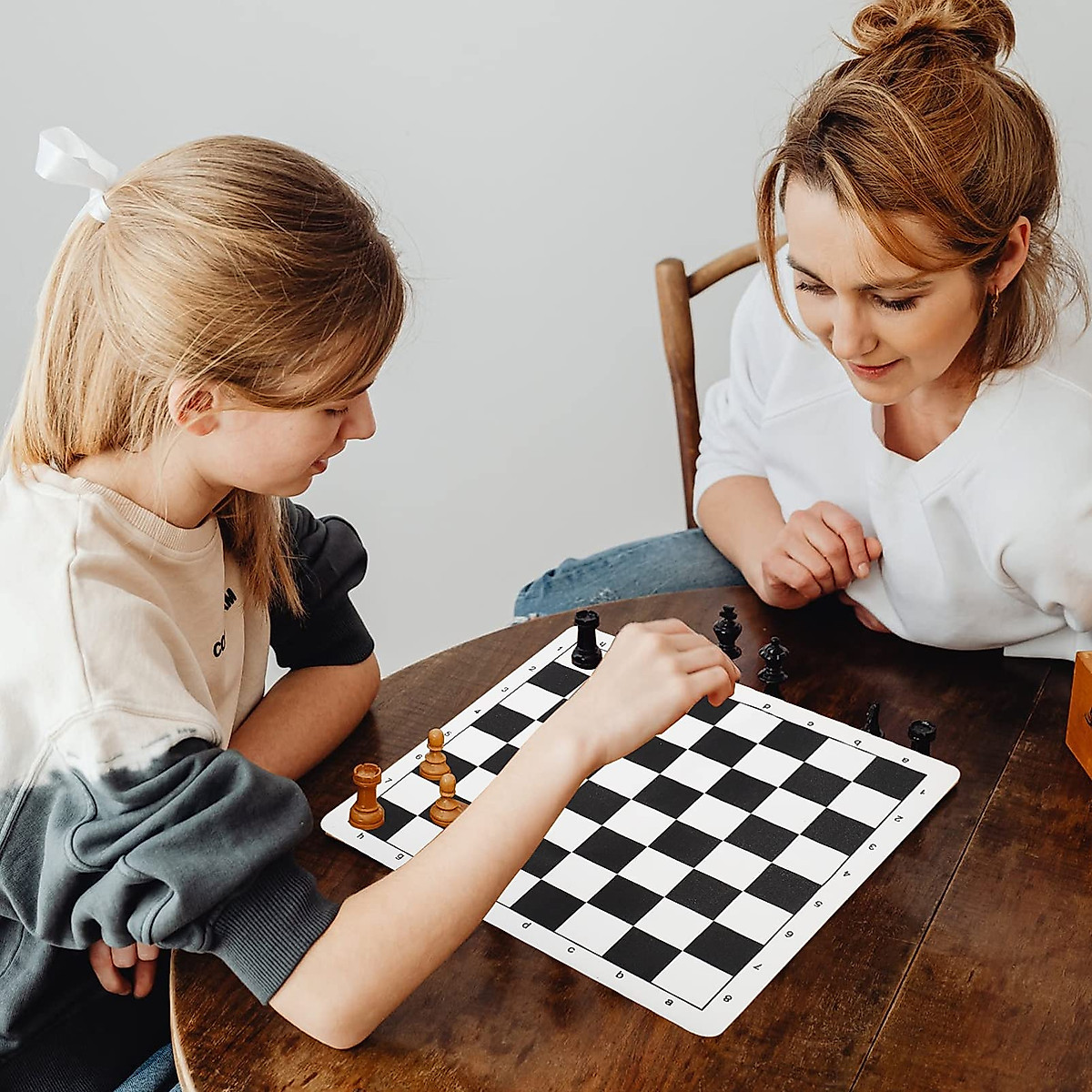 FOMIYES Board Game Table Mat 2pcs Roll Up Chess Board Portable Classic International Chess Board Mat Tournament Chess Sheet for Home Outdoor Picnic Board Game Mat