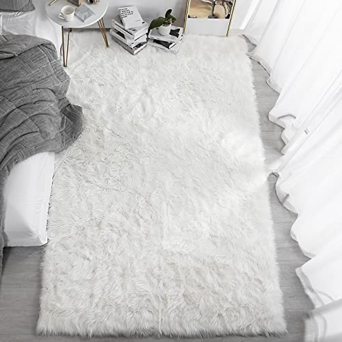 HOMBYS 8x10 Oversized Faux Fur Area Rug for Living Room Bedroom, Super Soft & Fluffy White Faux Sheepskin Play Carpet for Kids Children, Luxury Plush Furry Décor Shaggy Feet Mat for Bedside