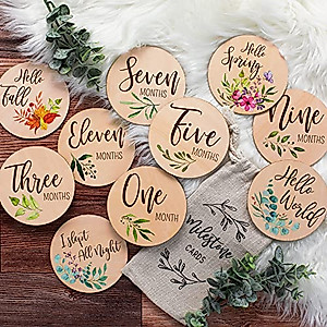 Beautiful Baby Monthly Milestone Cards - The Perfect Newborn Photography Props to Document Your Baby´s Growth - 10 Reversible Wooden Circles/Discs incl. Announcement & Hello World Sign