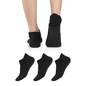 Pilates Socks for Women Non Slip Yoga Ankle Socks with Grips Womens Hospital Slipper Socks Running Compression Socks Black-3 Pairs One Size