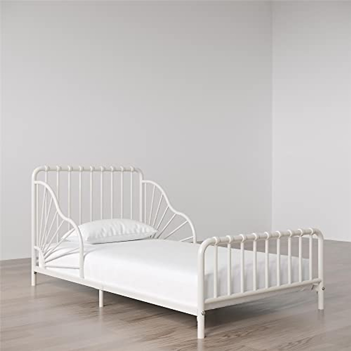 Little Seeds Quinn Whimsical Metal Toddler Bed, White