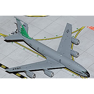 GeminiJets GMUSA117 U.S. Air Force Boeing KC-135R Stratotanker Maine ANG; Scale 1:400