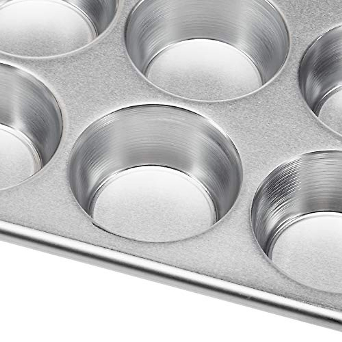 AmazonCommercial Aluminum Muffin Pan, 12 Cup with Lid