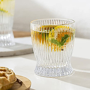 Whiskey Glasses Gift Box Set - Crystal Old Fashioned Whiskey Glasses with Skull Ice Molds - for Scotch, Bourbon, Cocktails - Crystal Glassware Gifts to Men, Whiskey Lover - 10oz